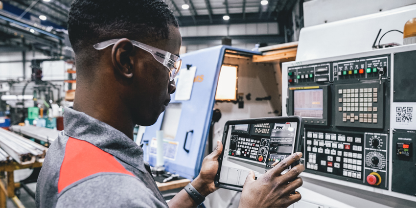 Tech Titans' XR Showdown: Apple, HTC VIVE, Taqtile, and Amazon Take ...